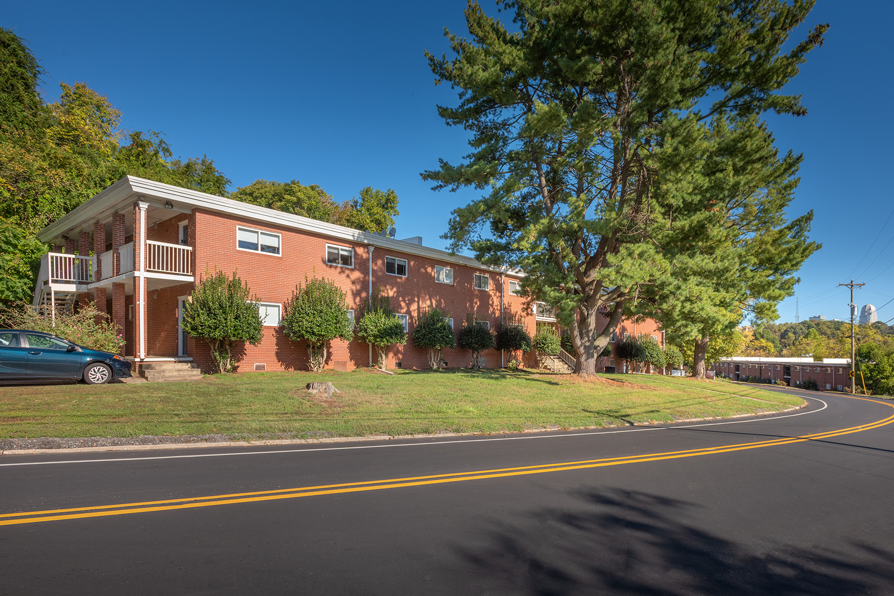 The Residences at Diamond Ridge - The Multifamily Advisory Group at ...